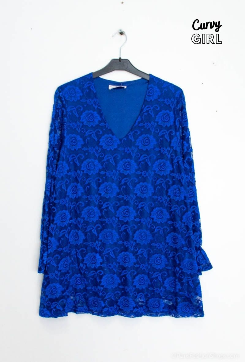 Dreams Plus - Malta. LACE BLOUSE WITH FLARED SLEEVE